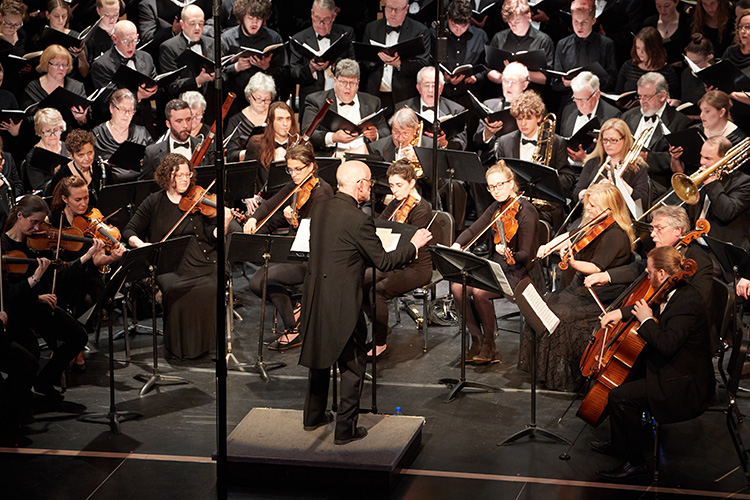 Pilgrim Festival Chorus – Sharing the World’s Great Choral Music